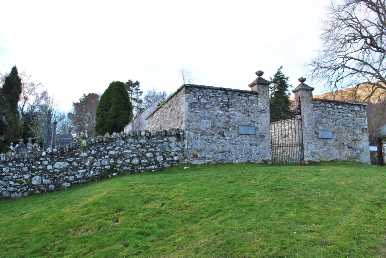 Jacobite weapons and a vanished island – Graveyards of Scotland