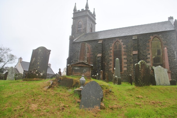 abandoned kirkyard Stoneykirk – Graveyards of Scotland