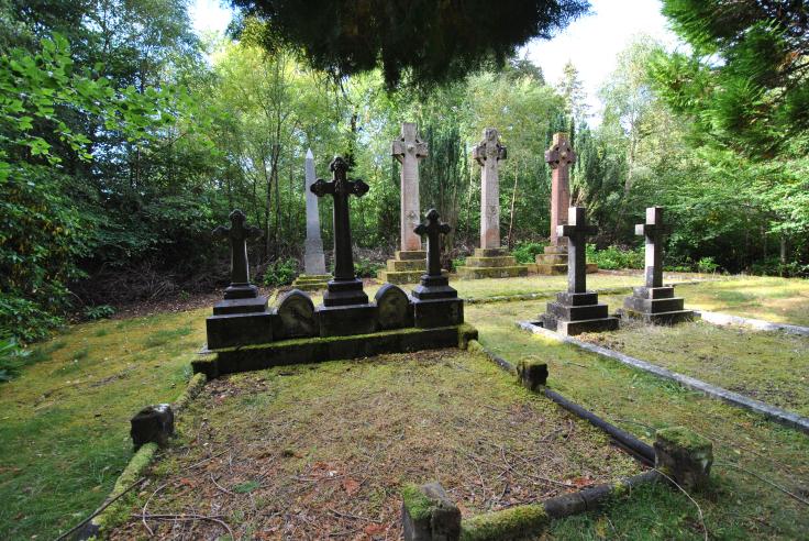 one last handshake for the king – Graveyards of Scotland