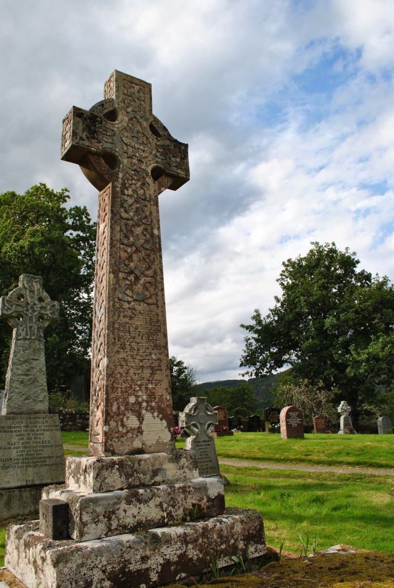 brothers, lies and tartan revival – Graveyards of Scotland